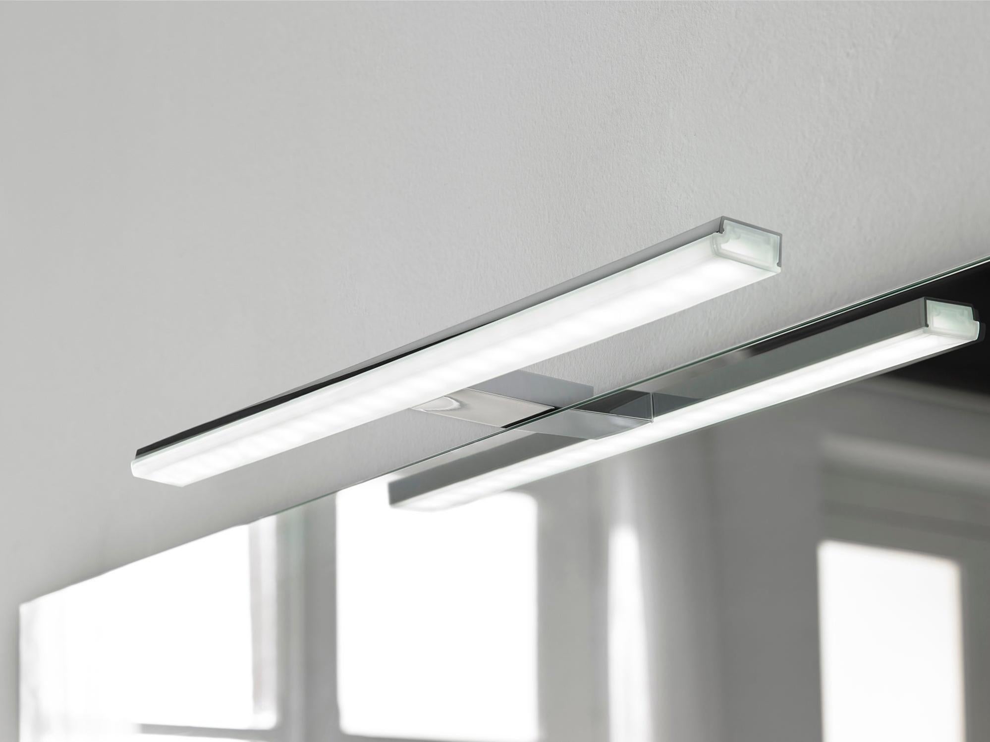 Aplique LED Plug & Play 10W cromo | Leroy Merlin