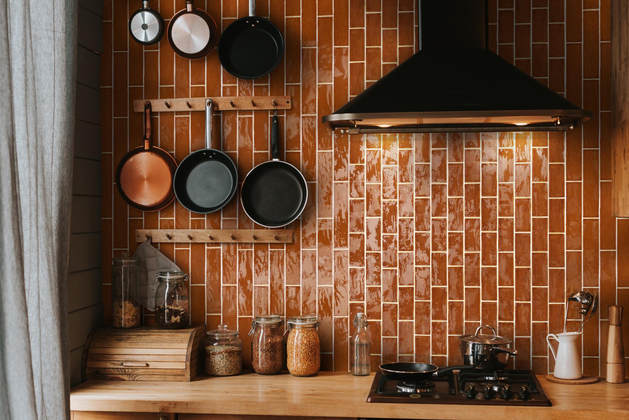 Azulejo efecto liso marrón brillante 7.5x15 cm Life Colores | Leroy Merlin