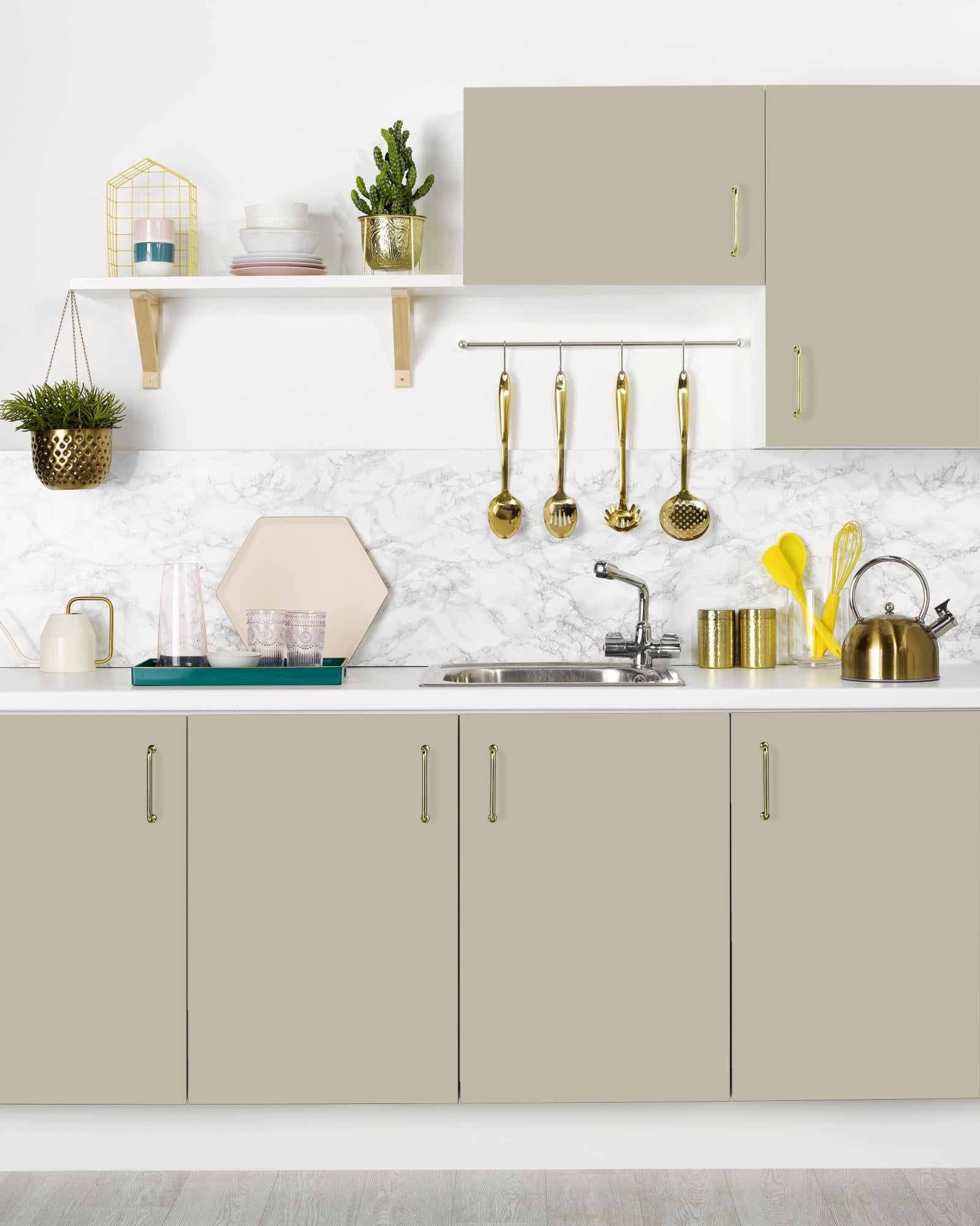 Pintura para muebles RUSTOLEUM 750ml beige avellana | Leroy Merlin