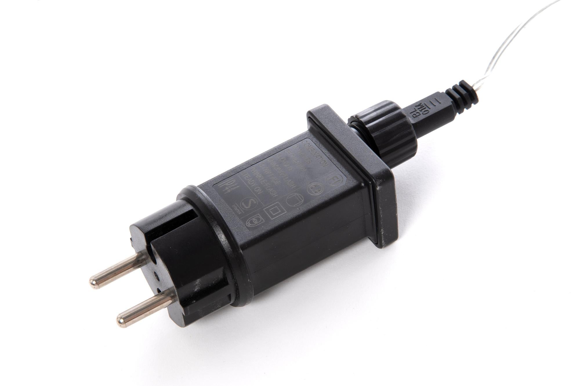 Guirnalda exterior de 470 led 600 cm | Leroy Merlin