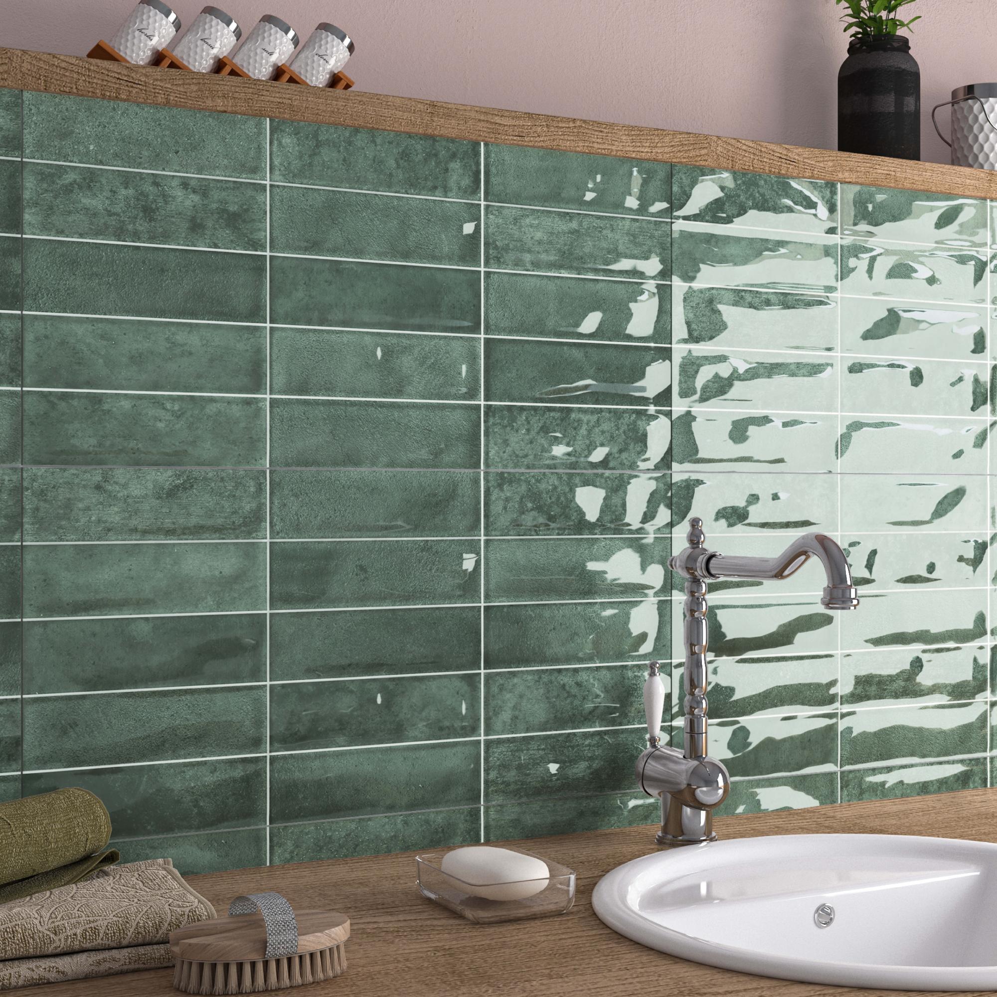 Azulejo efecto zellige verde brillante 31.6x60 cm Moha ARTENS | Leroy ...