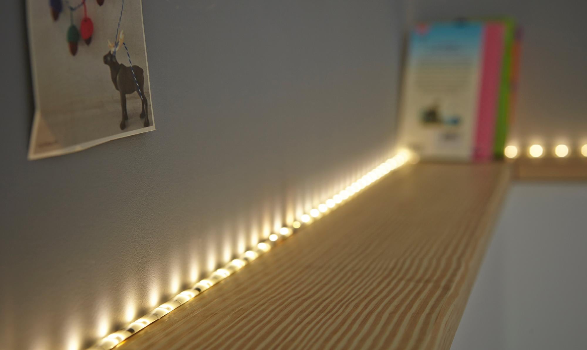 Kit ruban LED 5m Blanc chaud 3000K 1000 lumens FlexLed INSPIRE | Leroy ...