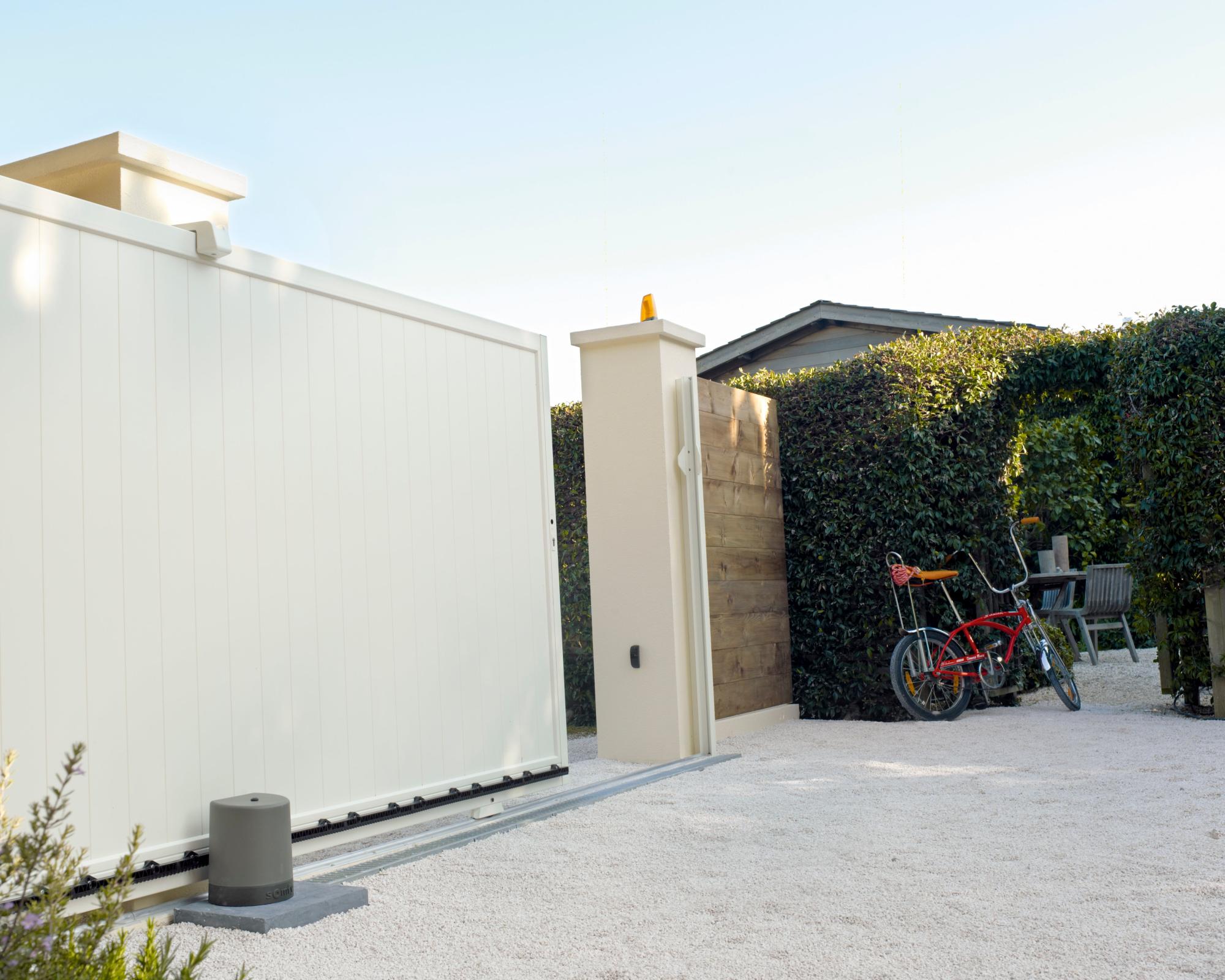 Motorisation de portail coulissant SOMFY freevia 300 | Leroy Merlin