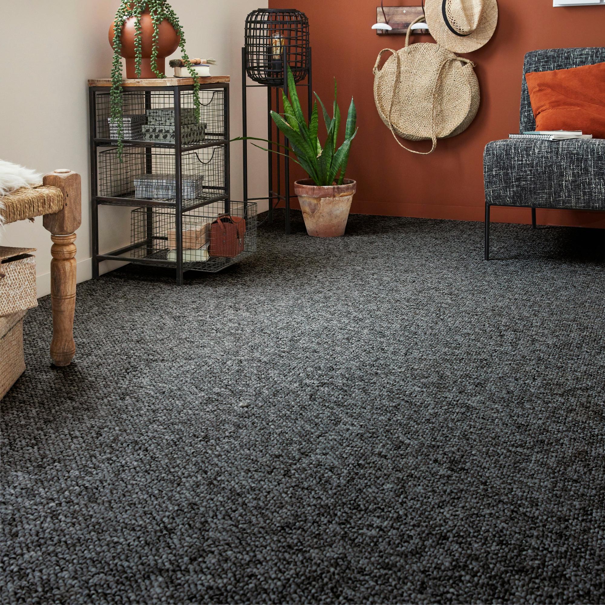 Moquette bouclée uni anthracite, Helvetica, rouleau l.4 m | Leroy Merlin