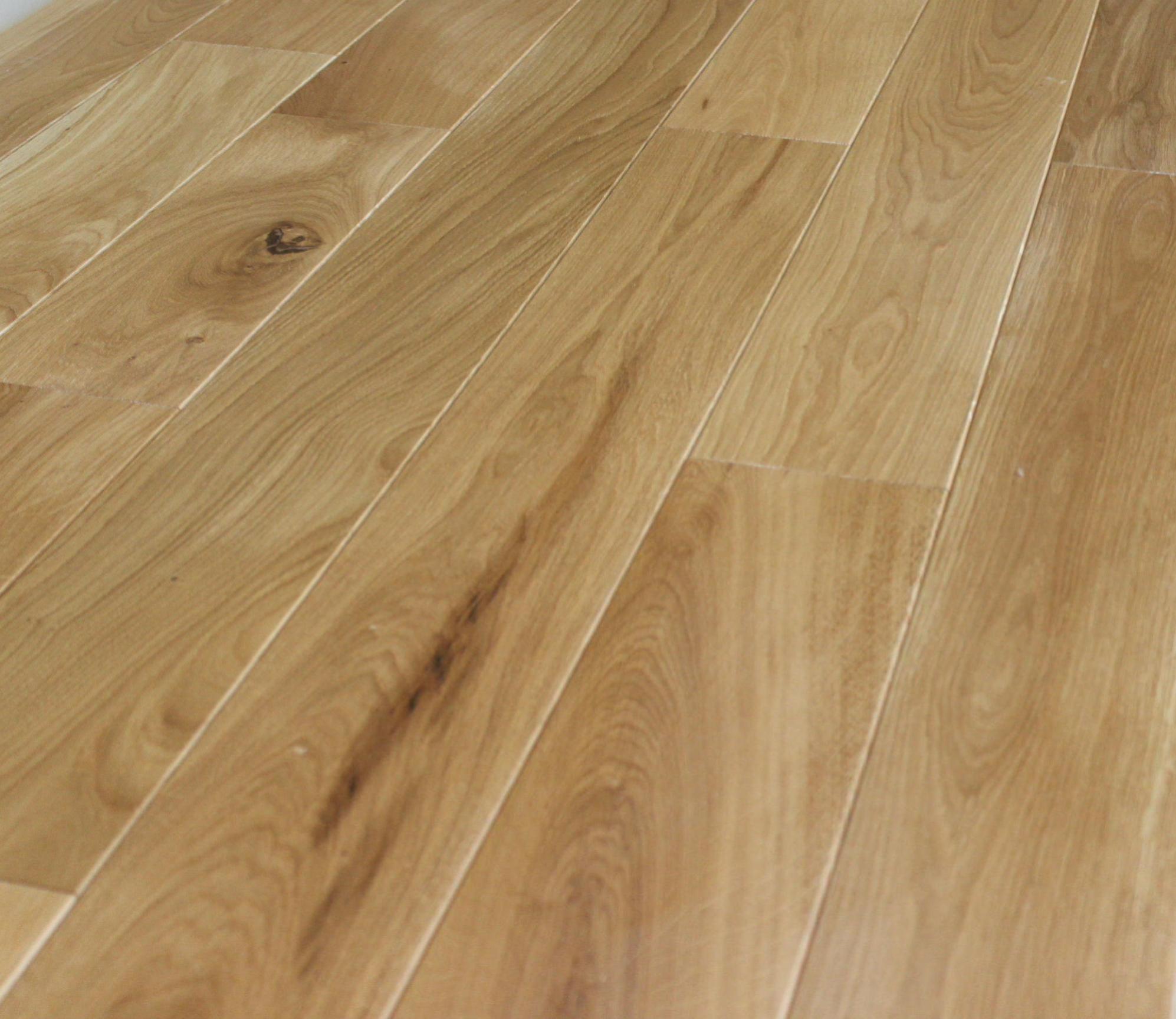 Parquet massif chêne blond vitrifié L | Leroy Merlin