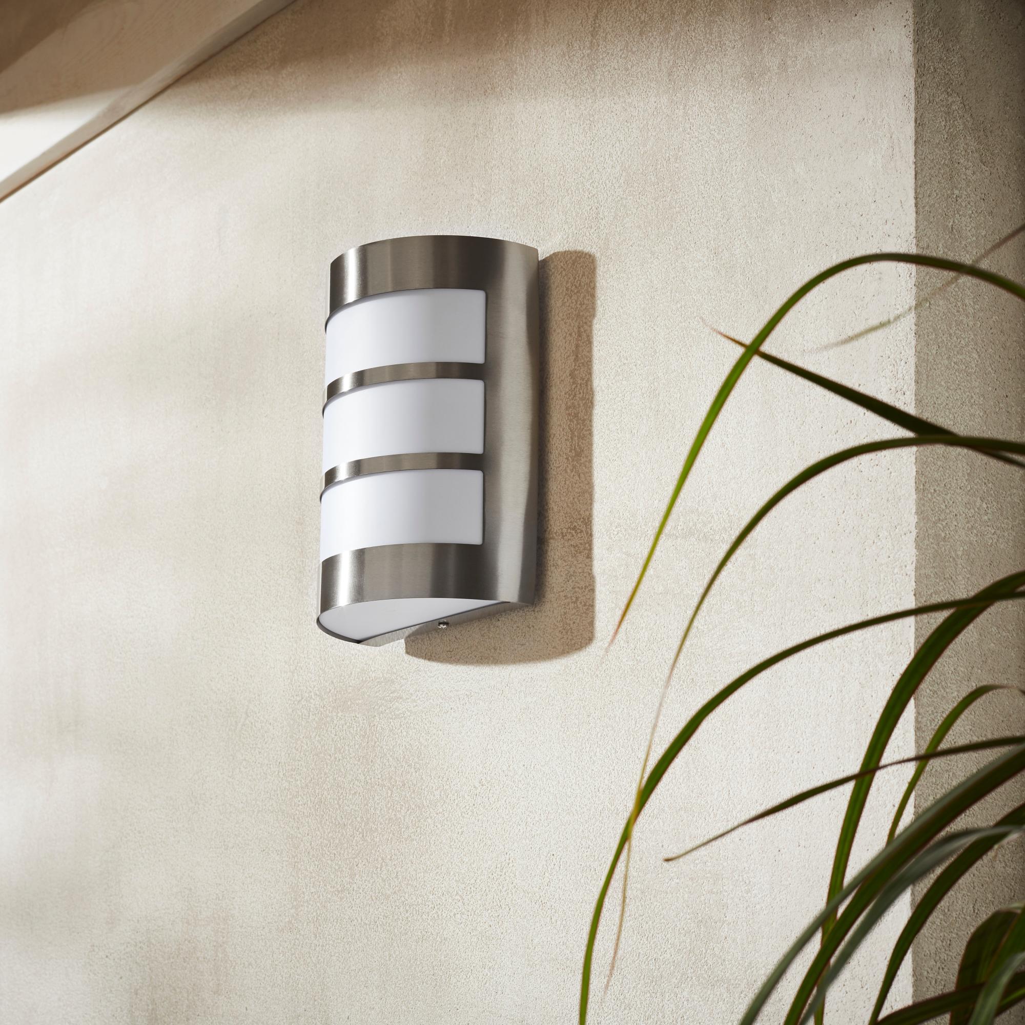 Applique Montreal in inox, grigio, E27 MAX40W IP44 INSPIRE | Leroy Merlin