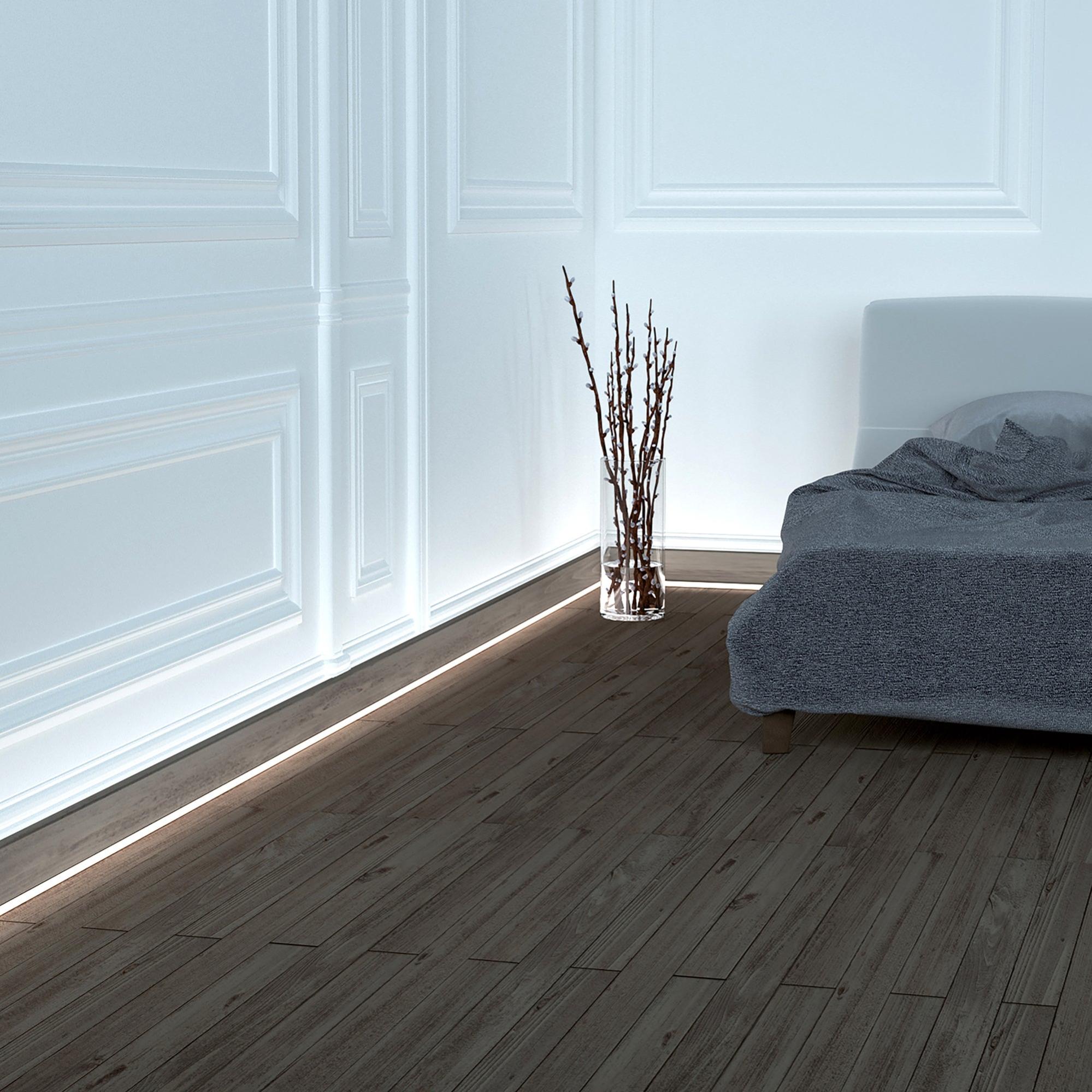 Battiscopa clik-fix 23 LED in polistirene opaco bianco spessore 16.5 x ...