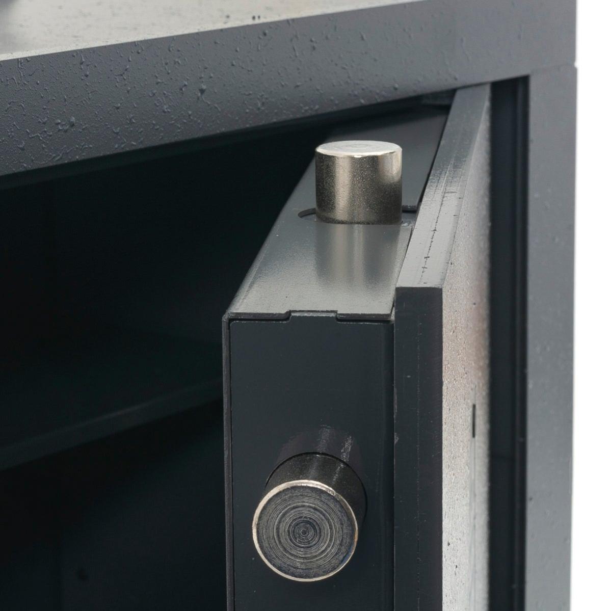 Cassaforte con codice elettronico CISA DGT Vision a incasso L 42 x H 30 ...