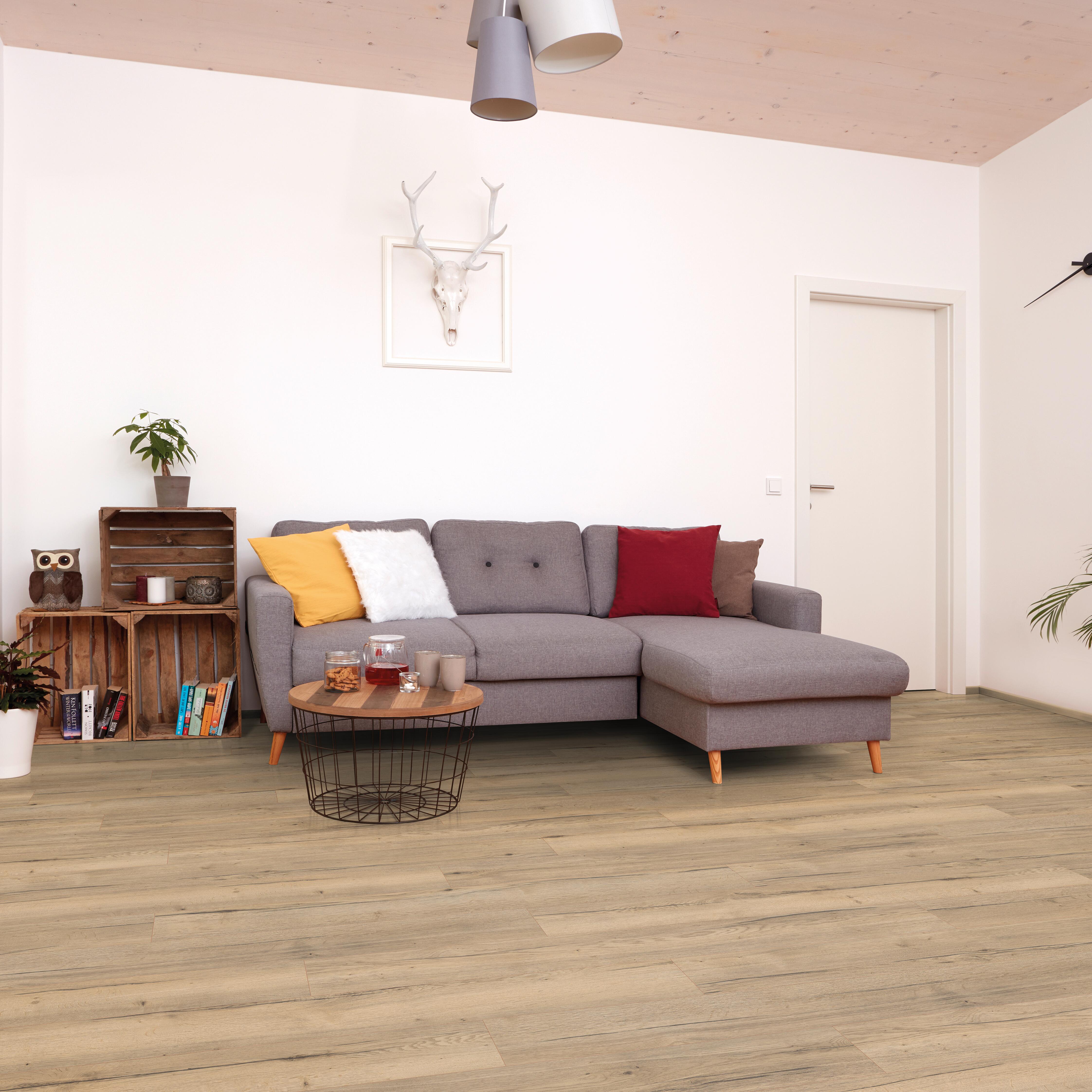 Pavimento laminato passaggio moderato Halifax marrone Sp 8mm | Leroy Merlin Pavimento laminato passaggio moderato Halifax marrone Sp 8mm | Leroy Merlin
