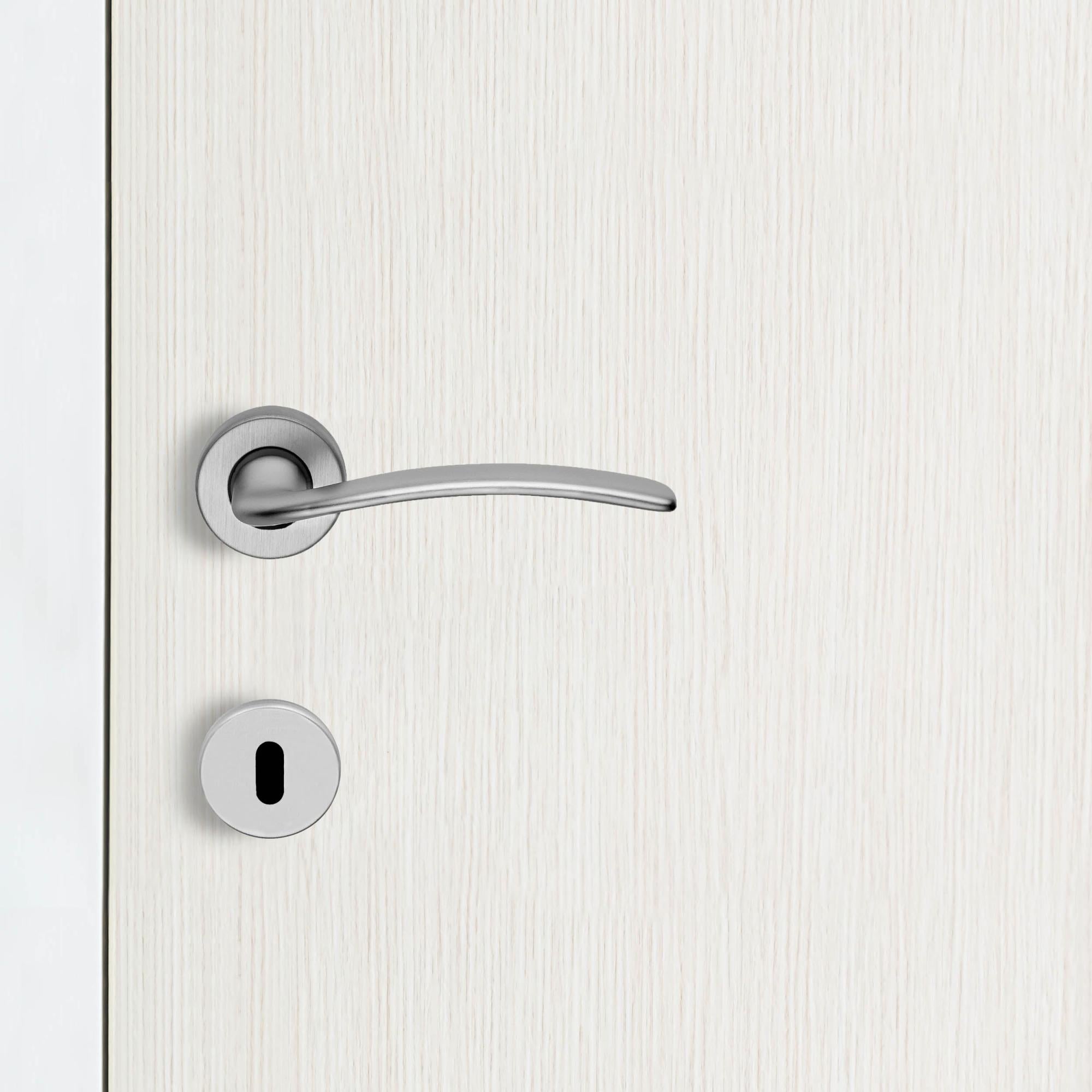 Maniglia su rosetta con bocchetta LINEA CALI' Piuma in ottone cromo ...