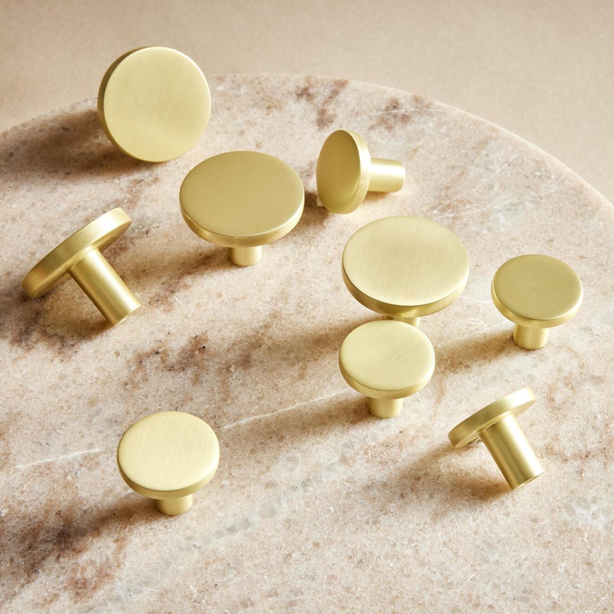 Pomolo per mobili jamy in alluminio ottone spazzolato Ø 35 mm | Leroy ...