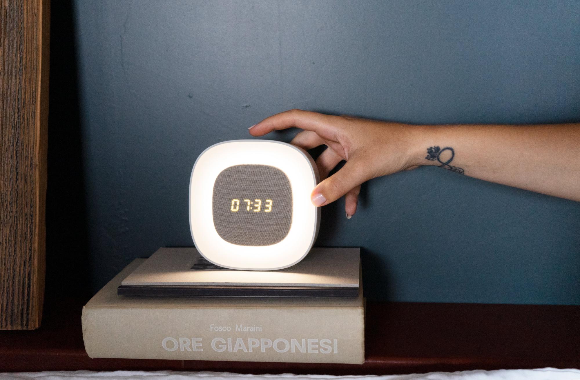 Lampada da comodino LED Wake up grigio bianco naturale dimmerabile ...