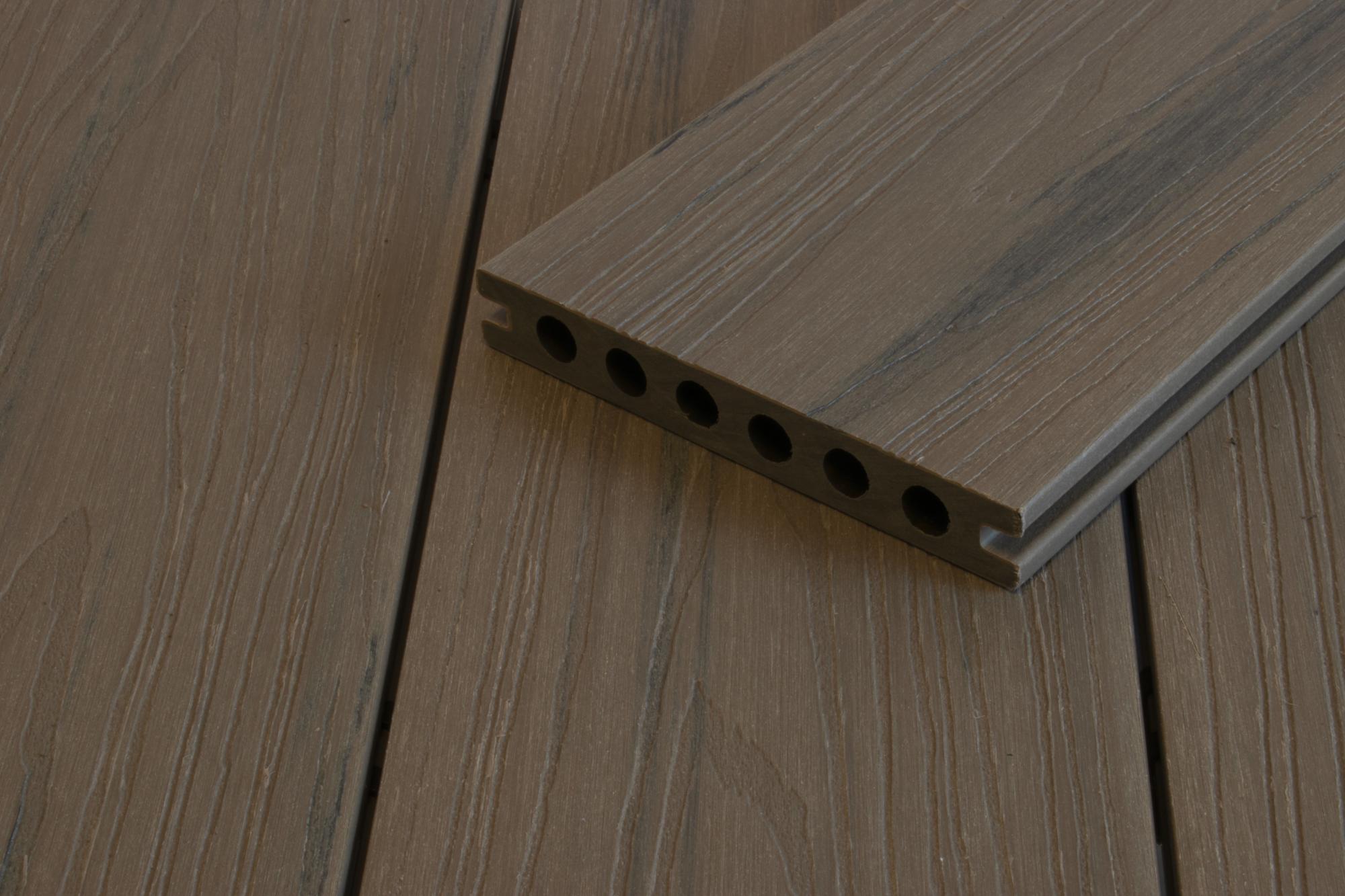 Listone da incastro dak-shield stone antimacchia in composito di legno ...