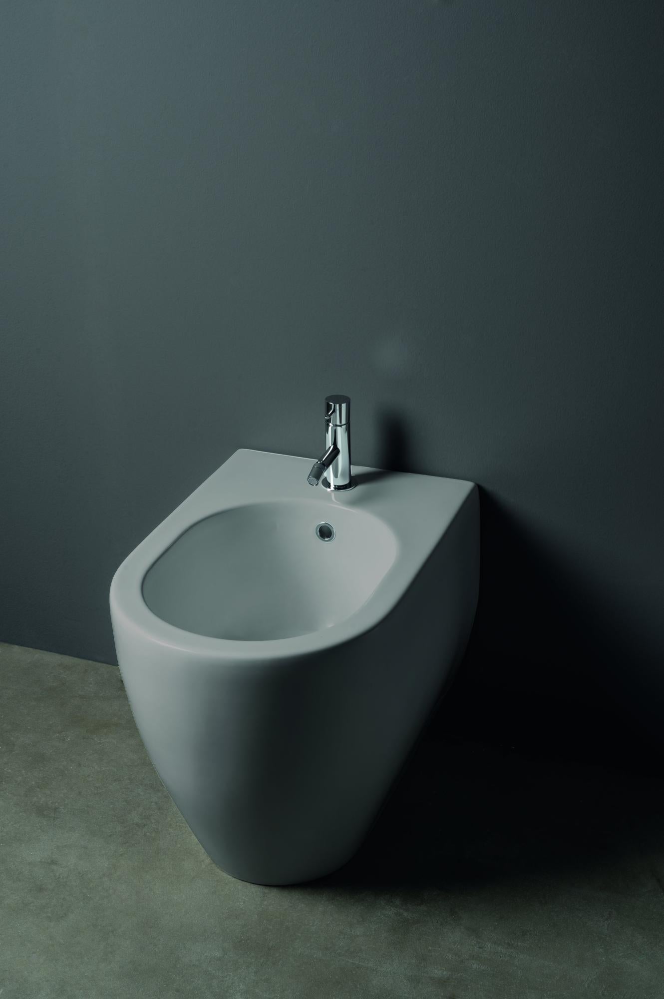 Bidet filomuro flo KERASAN grigio matt | Leroy Merlin