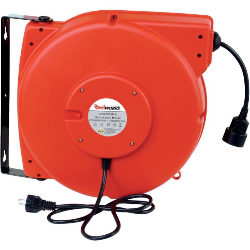 Enrouleur 15 m avec bouchon de sécurité | Leroy Merlin