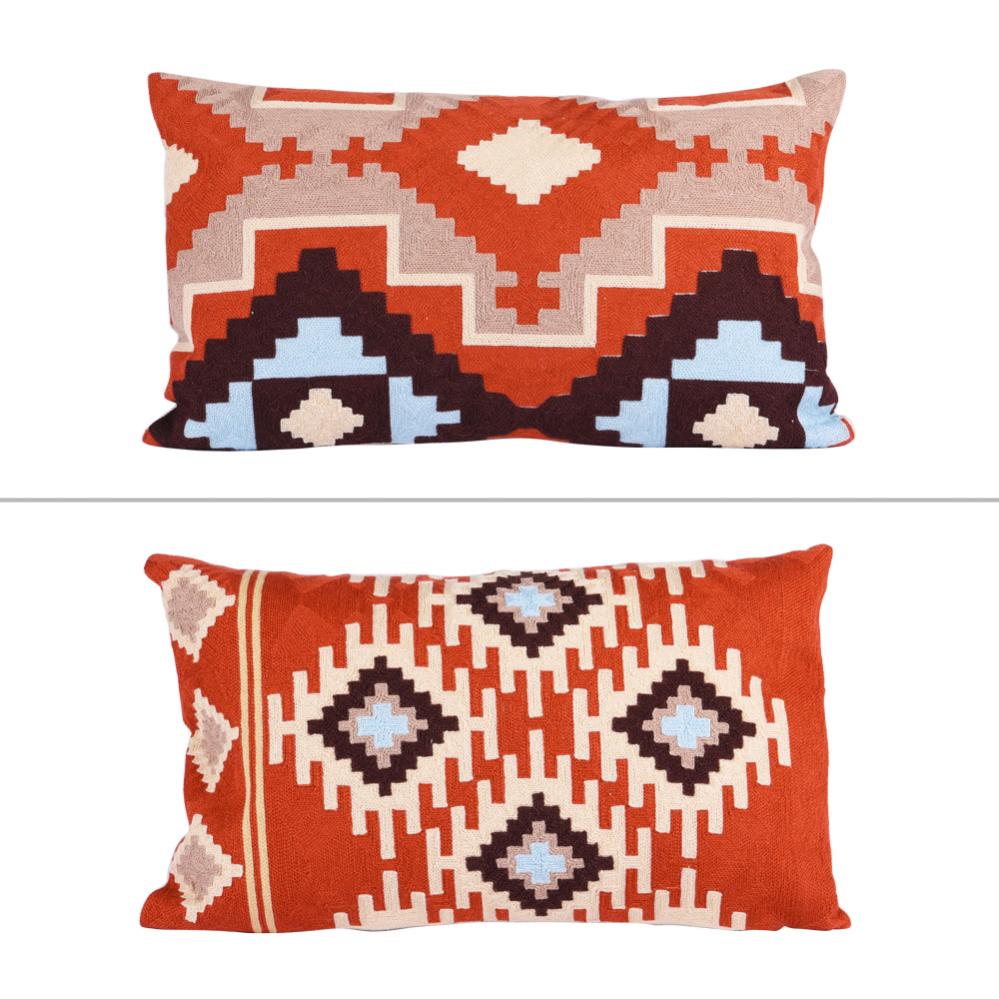 Coussin rouge losange 30x50 (1 modèle aléatoire) | Leroy Merlin