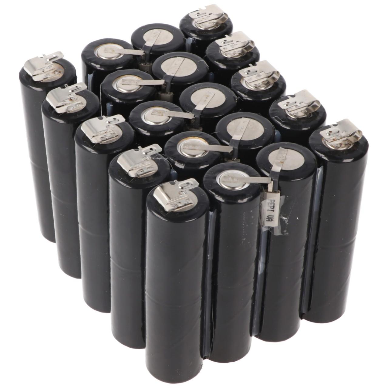 Insérez la batterie NiMH 48V 3.0Ah adaptée au sécateur INFACO ...