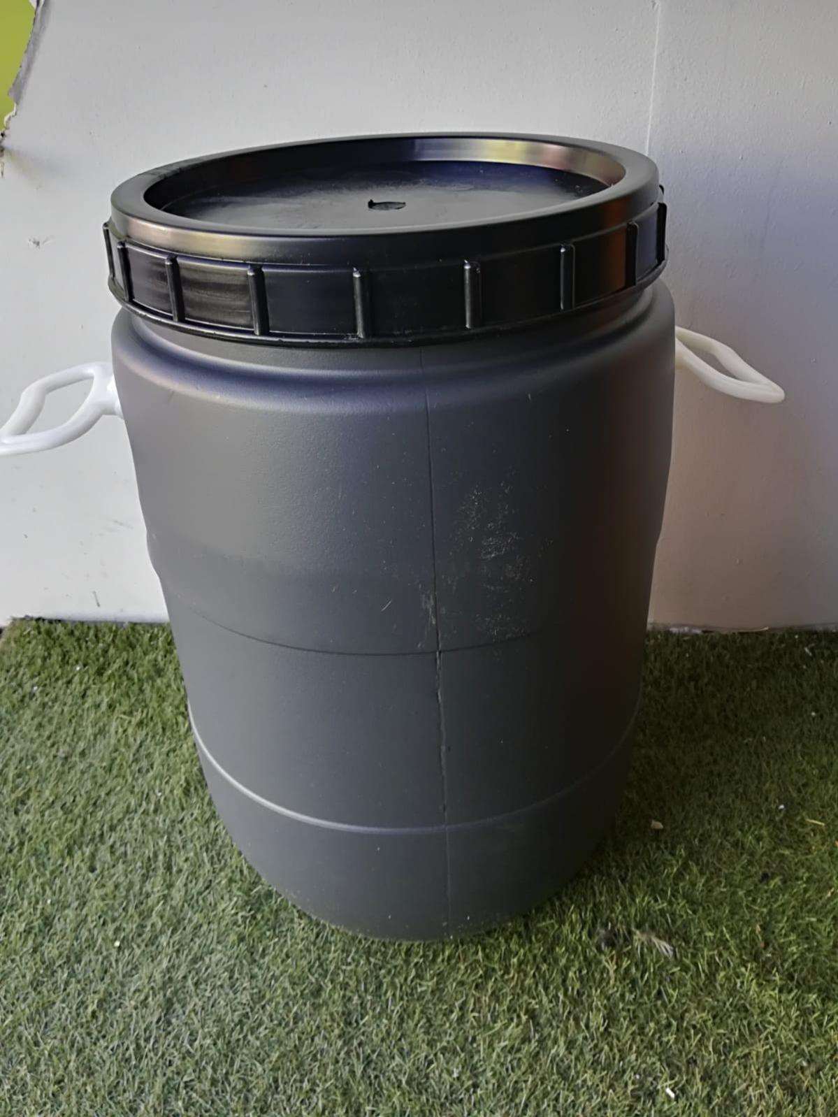 Bidón pvc 30 litros tapa con Rosca y Asas | Leroy Merlin