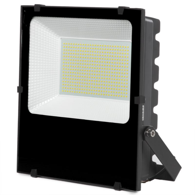 Riflettore Proiettore a LED 200W 26.000Lm 6000ºK IP65 Regolabile 30 ...