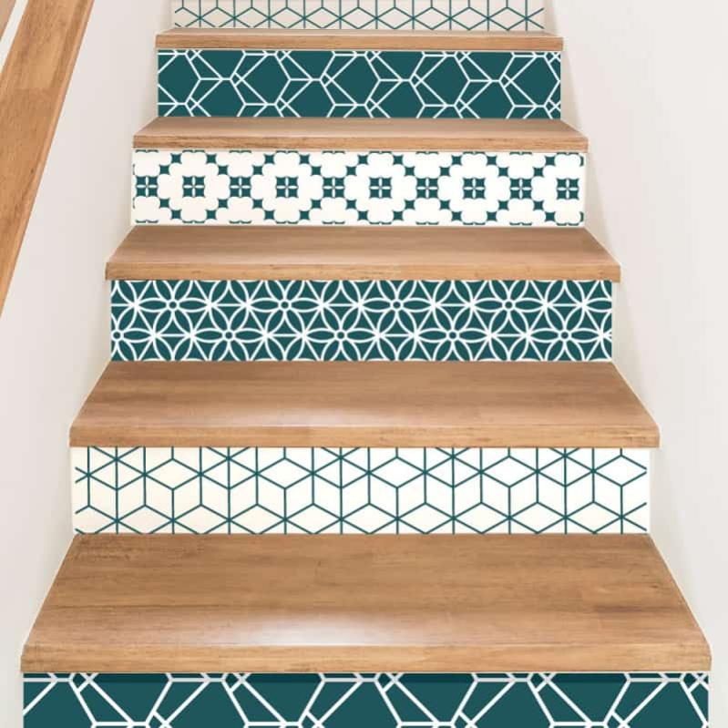 Lot contremarches à coller bleu-vert et blanc GUSTOGREEN. 4 ...