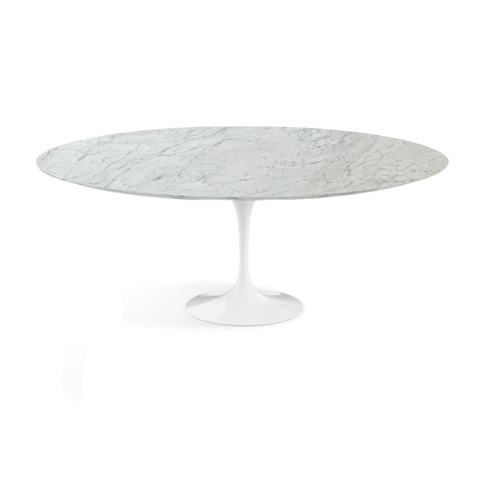 Tavolo tulip ovale con base rotonda con piano in laminato liquido o ...