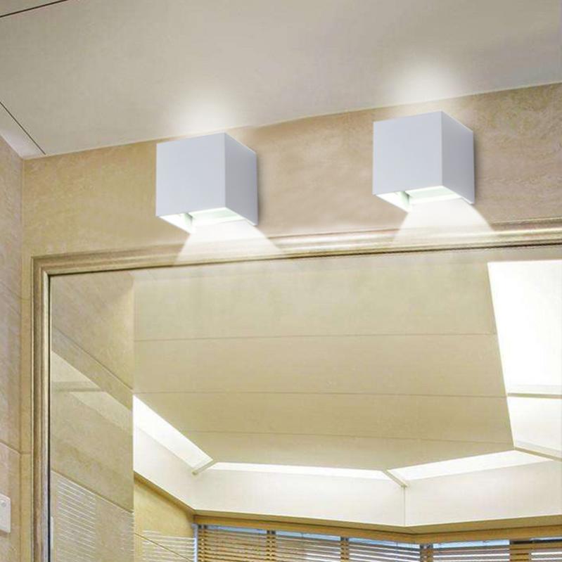 IP65 Lampada da parete a LED per esterni Camera da letto moderna Up ...