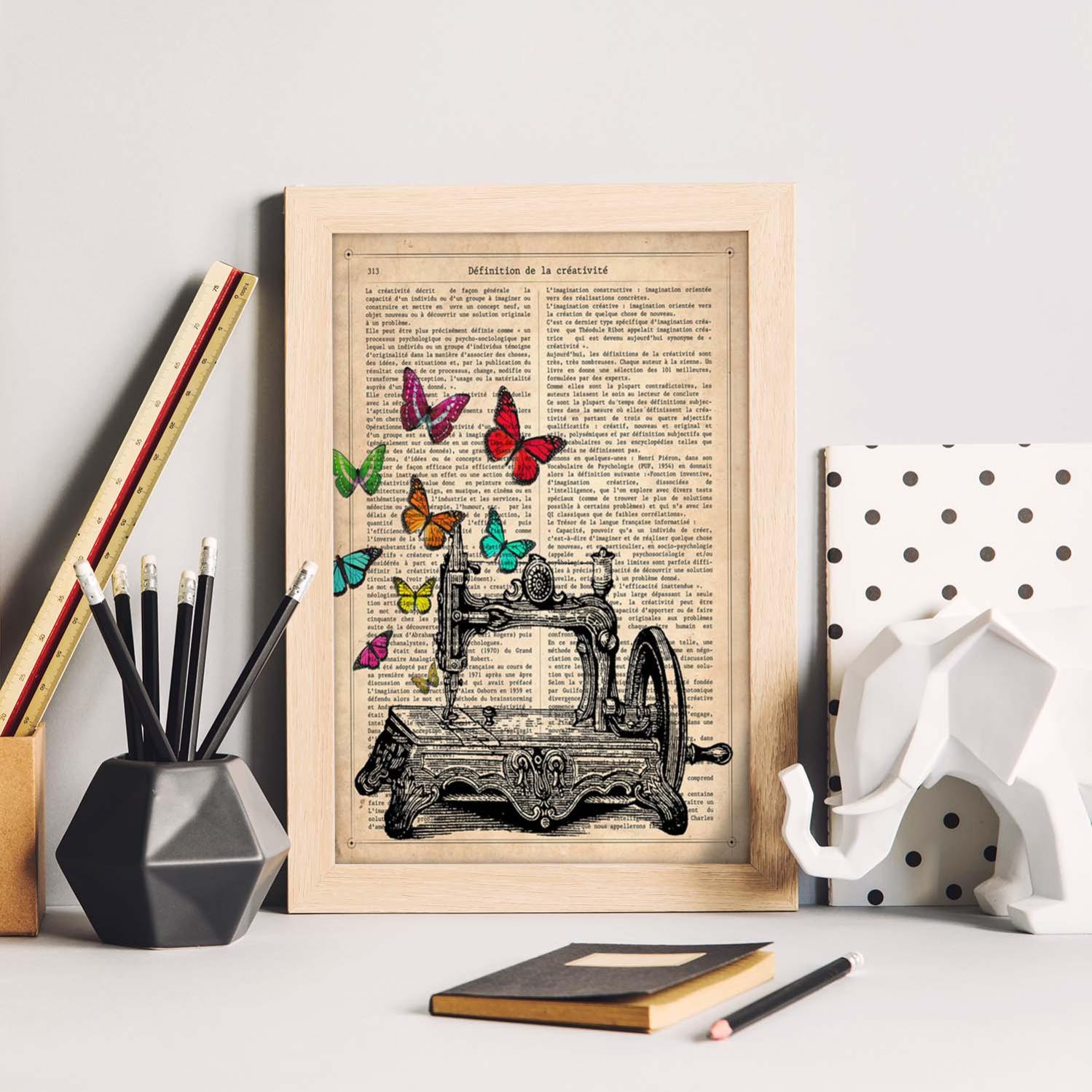 Affiche De La Machine À Coudre. Papillons. Décoration Des Papillons Et ...