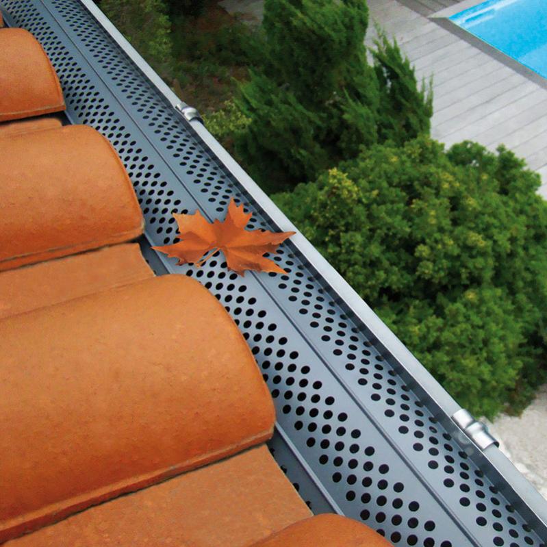 Parefeuille para canalón de metal y PVC moldeado (150) | Leroy Merlin