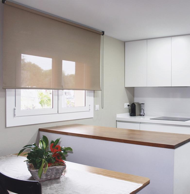 Tenda a rullo SCREEN Filtrante Cappuccino 120X180 | Leroy Merlin