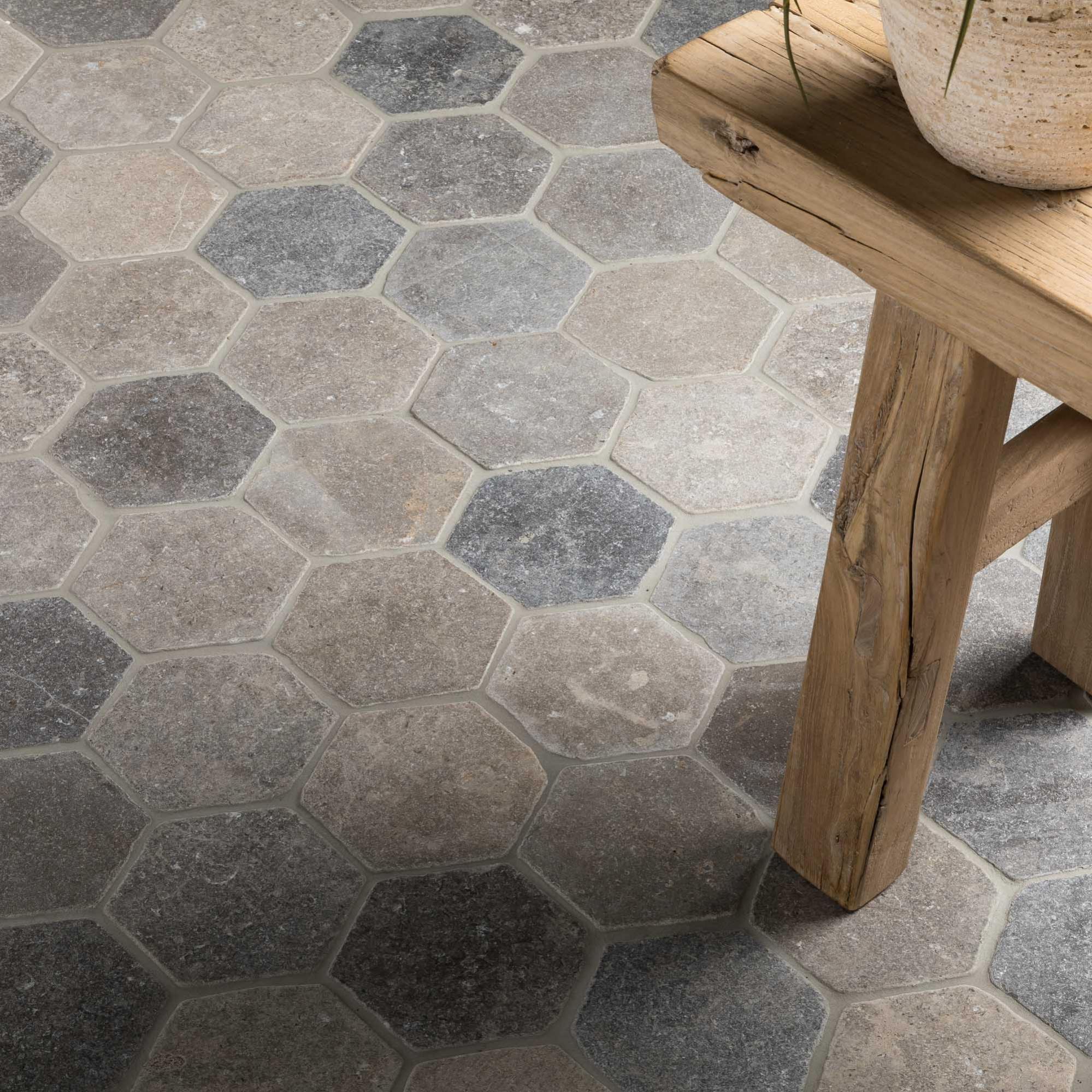Tomette hexagonale pierre naturelle Grise 14x14x2 cm aspect Ancien - RO ...
