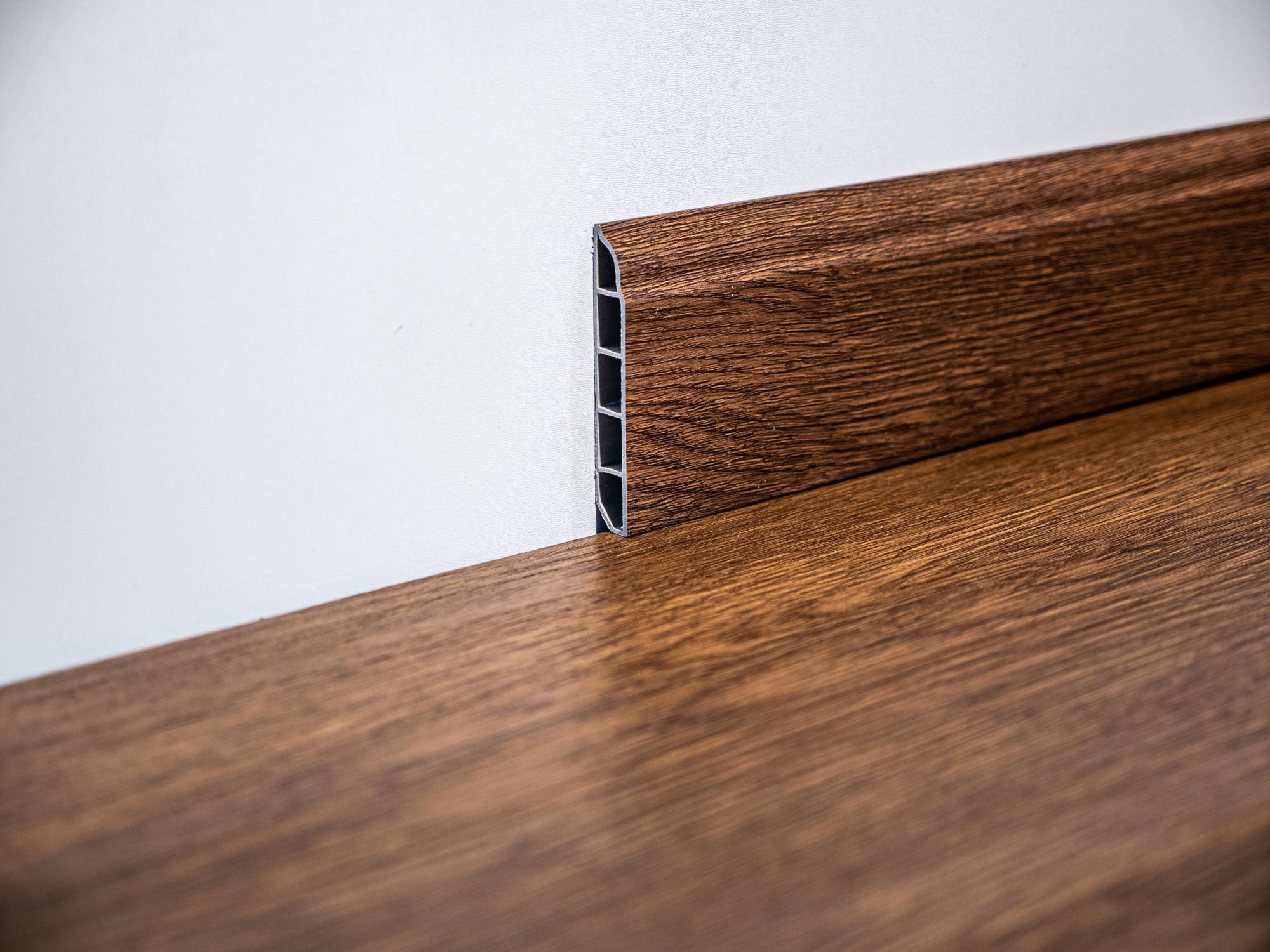 Battiscopa in Pvc BROWN OAK | Leroy Merlin