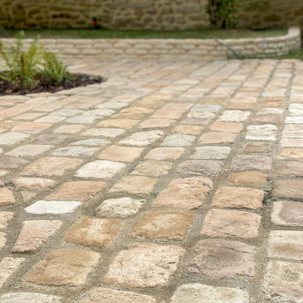 Pavés Chantilly - Ep. 4cm - 11 à 20cm x 11/13/15cm (vendu au m² ...