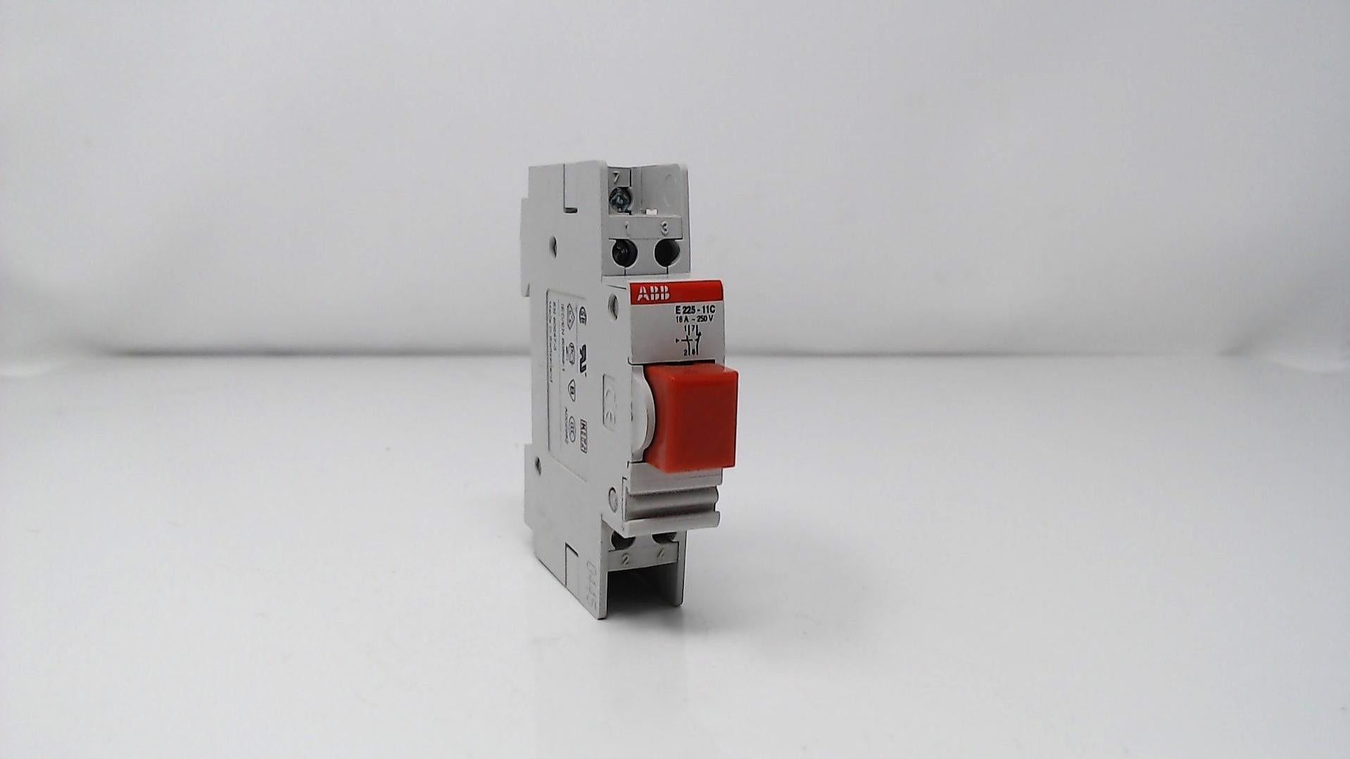 Abb e225-11c pulsante rosso 1na 1n 1 modulo ea 715 1 - Nuovo | Leroy Merlin