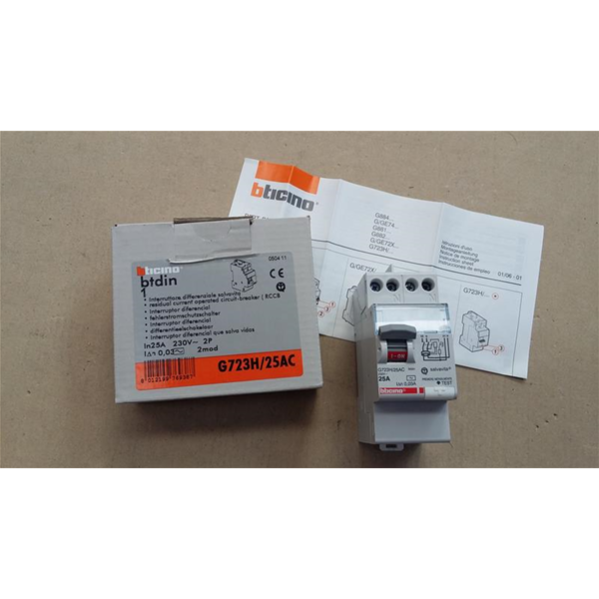 Bticino differenziale puro 4h ac 2p 25a 30ma 0,03a g723h/25ac salvavita - Nuovo | Leroy Merlin