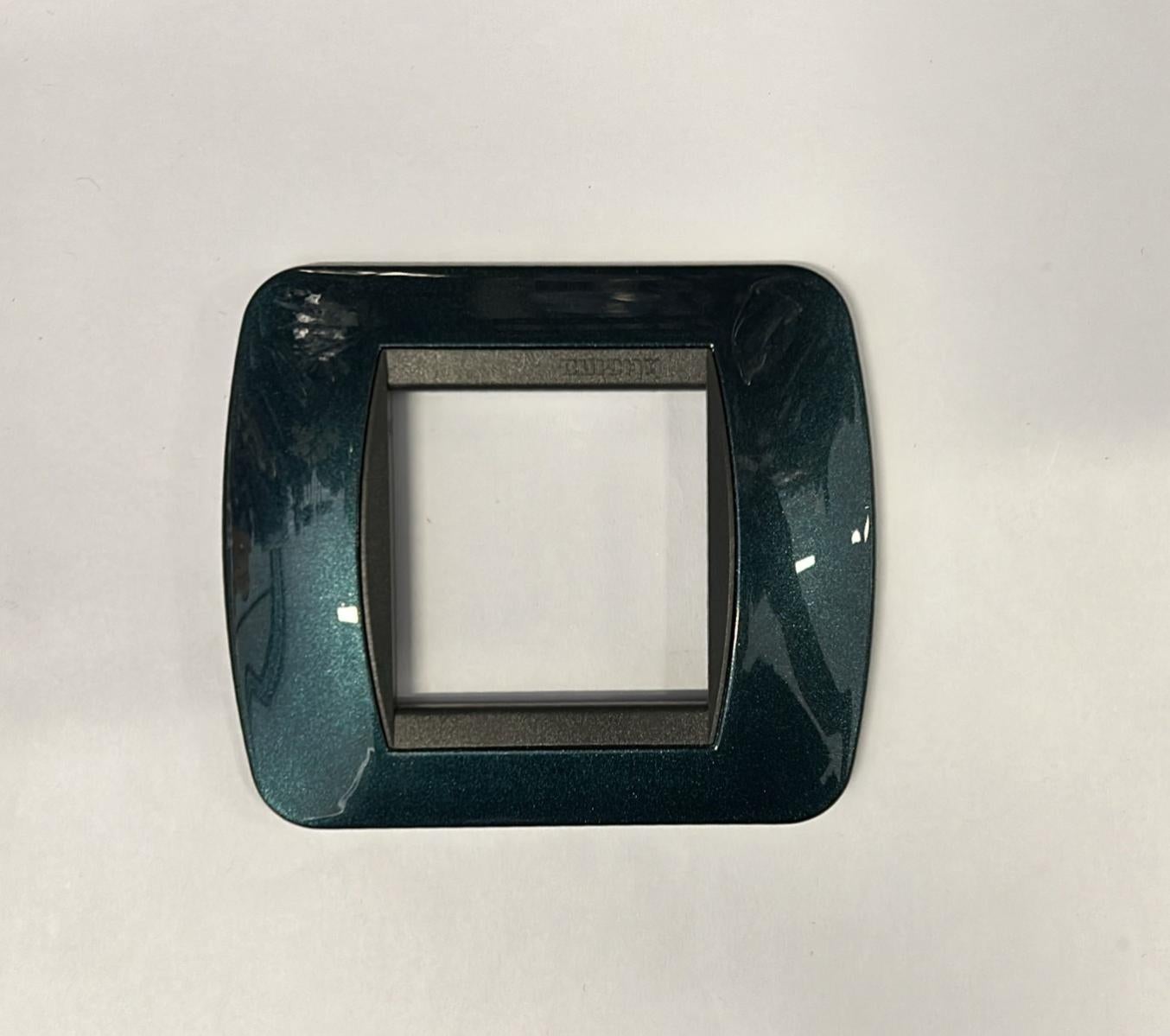 BTICINO - PLACCA 2 MODULI BLU METALLIZZATO L4802BT | Leroy Merlin