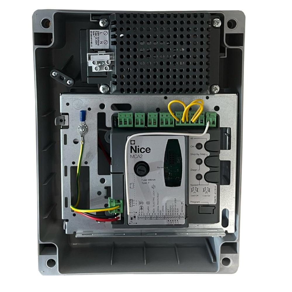 Armoire de commande NICE MC424L (Réf : 003368) pour motorisation | Leroy Merlin