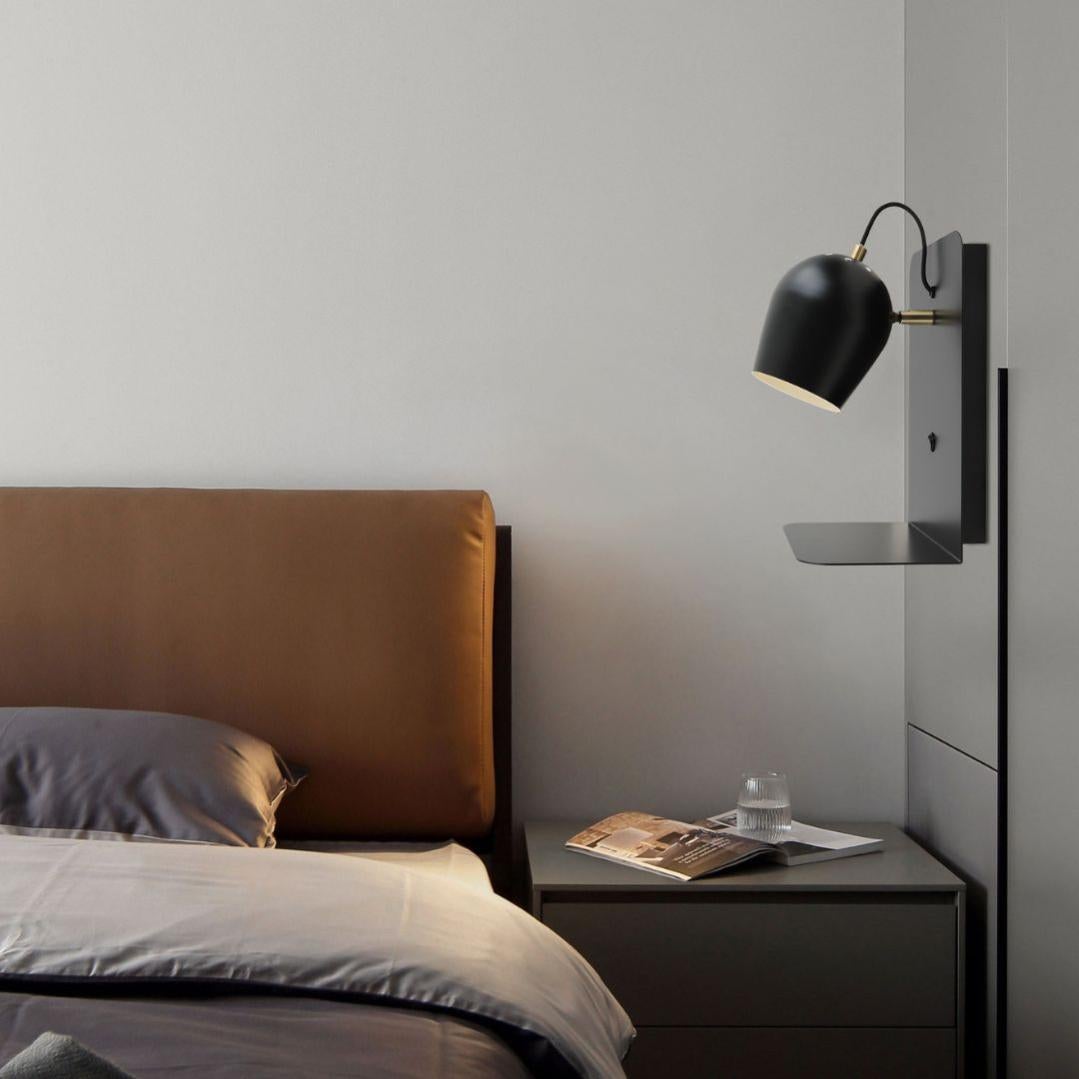 Lampada da parete nera con interruttore, mensola e USB Gorbea, lampada ...