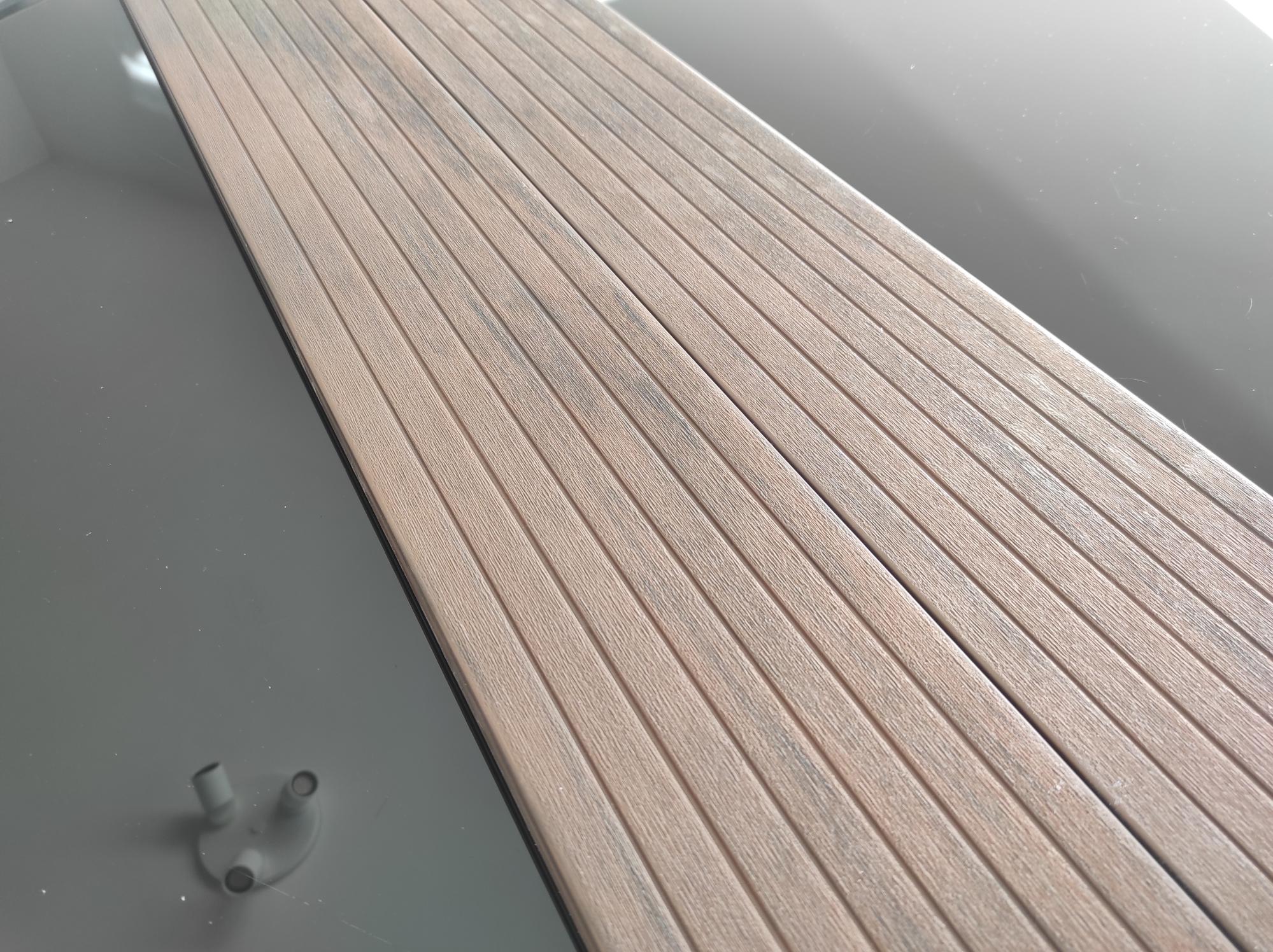 Buildec Listoni Decking Sundeck WPC color Teak doppia finitura ...