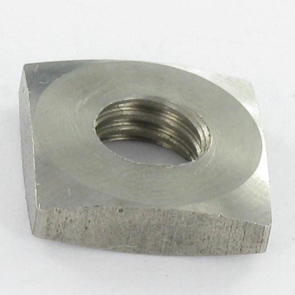 Ecrou Carré Inox A2 M4 14X14X2.5 - 200 pièces | Leroy Merlin