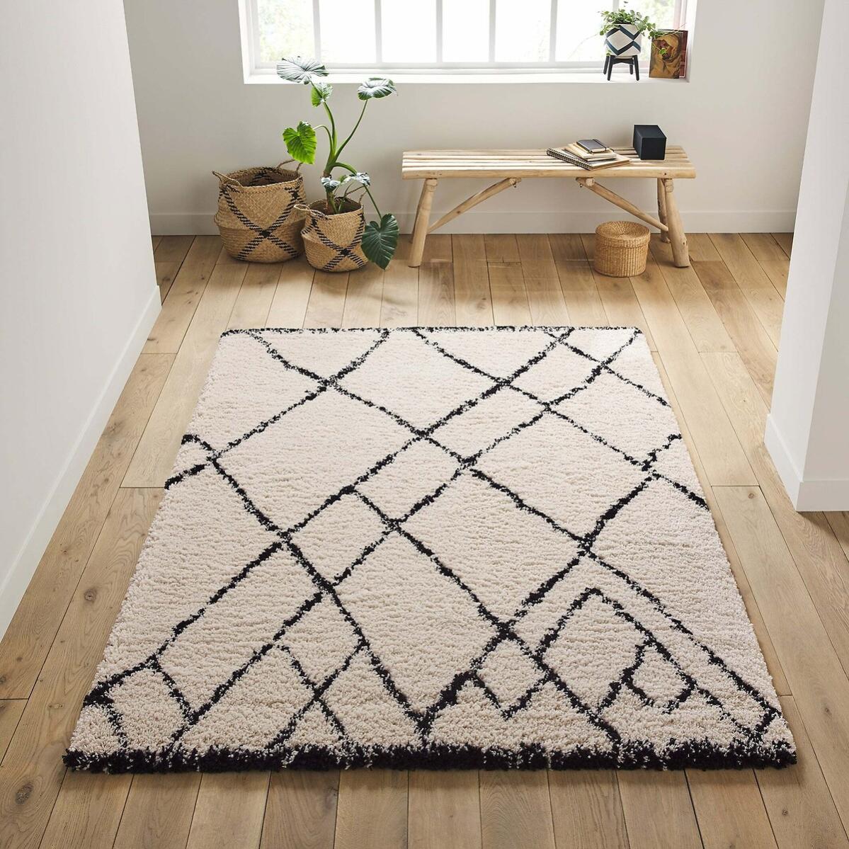 Tapis style berbère, Rabisco - Blanc/noir - 160 x 230 cm | Leroy Merlin
