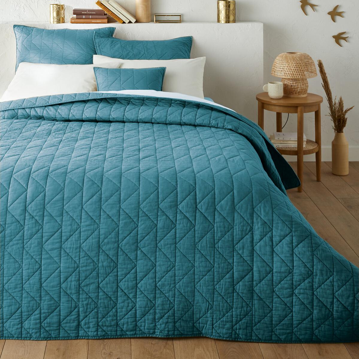 Couvre lit boutis matelassé coton Zig Zag Scenario - Bleu canard - 230 x 250 cm | Leroy Merlin