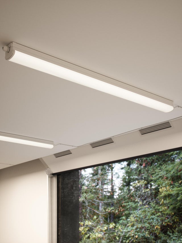 Reglette led 150 cm au meilleur prix | Leroy Merlin