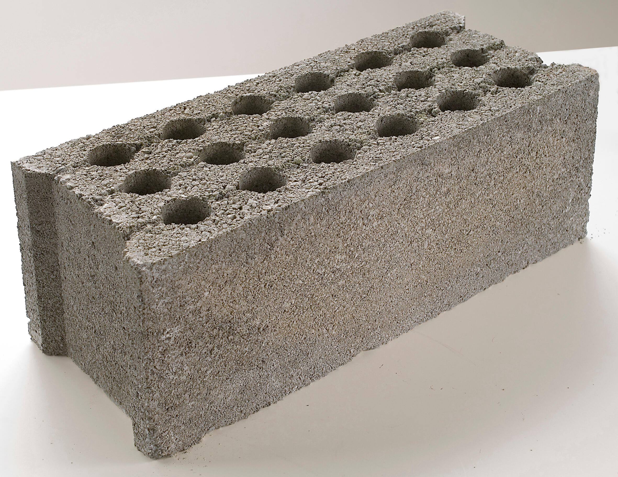 Parpaing plein béton, L.40 x l.20 x H.50 cm | Leroy Merlin