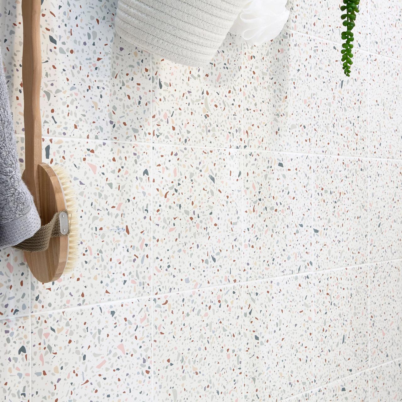 Le carrelage mural terrazzo rose tellement tendance | Leroy Merlin