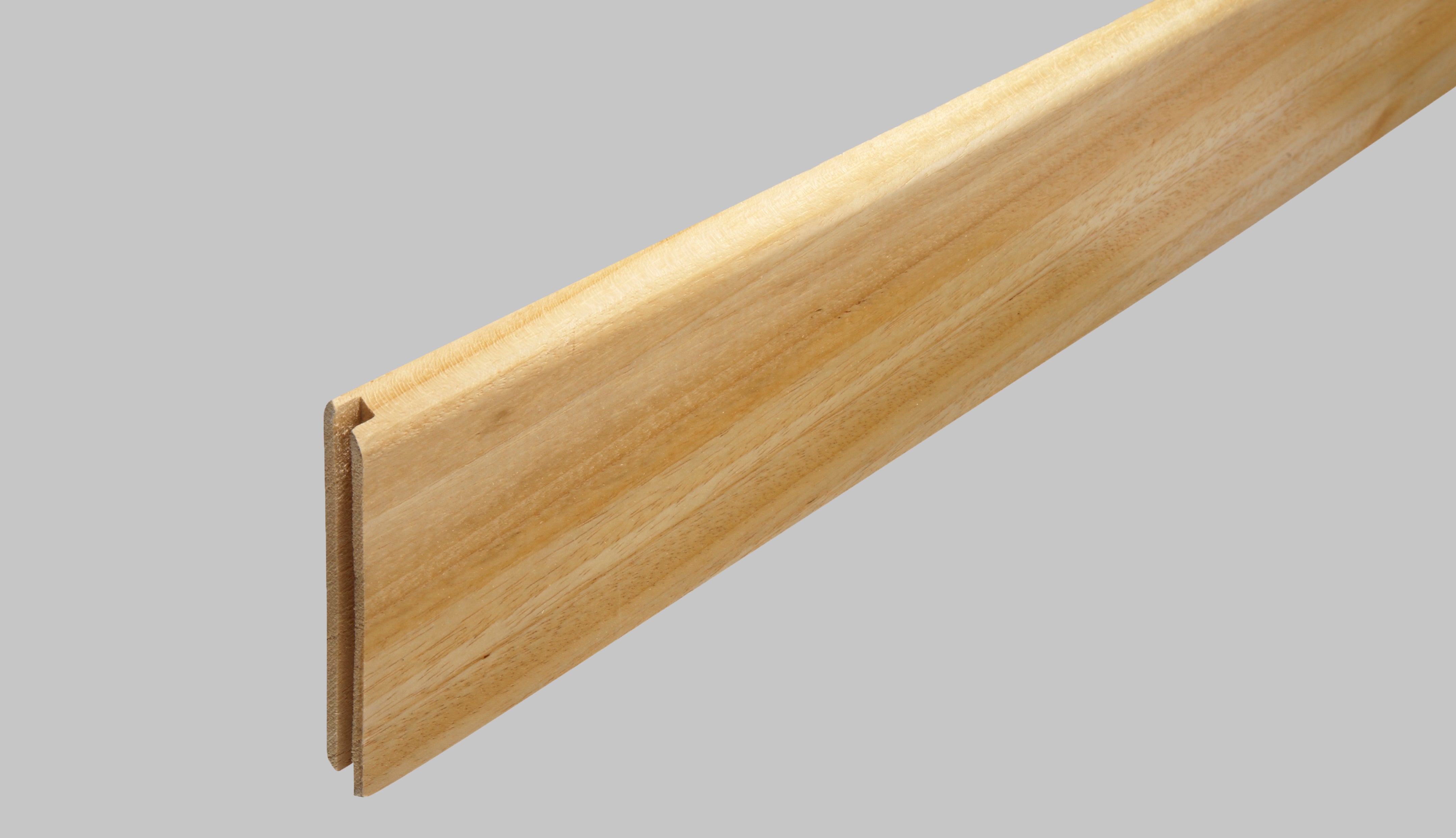 Plinthe ayous sans noeud arrondie, 12 x 68 mm, L.2.4 m | Leroy Merlin