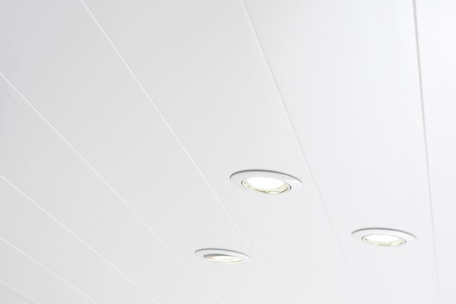 Plafond lambris pvc au meilleur prix | Leroy Merlin