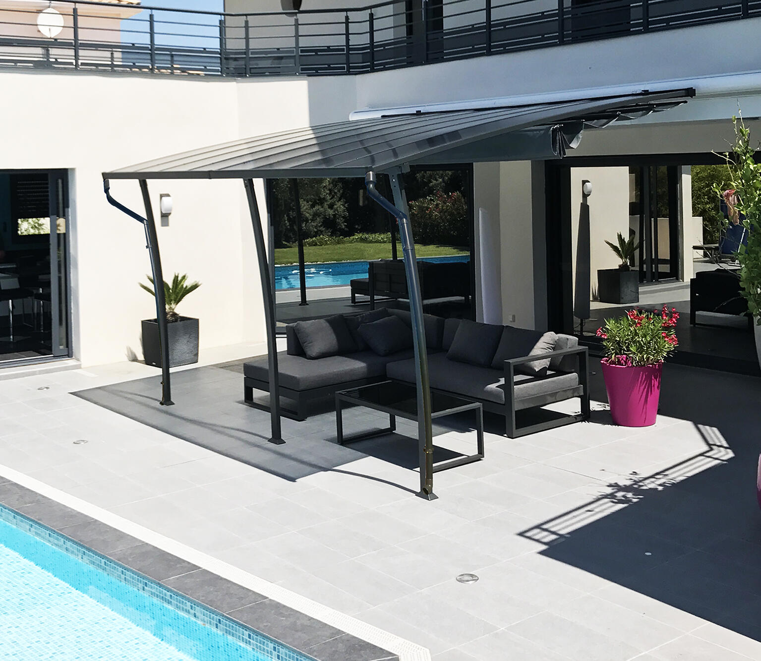 Tonnelle Adossee Aluminium
