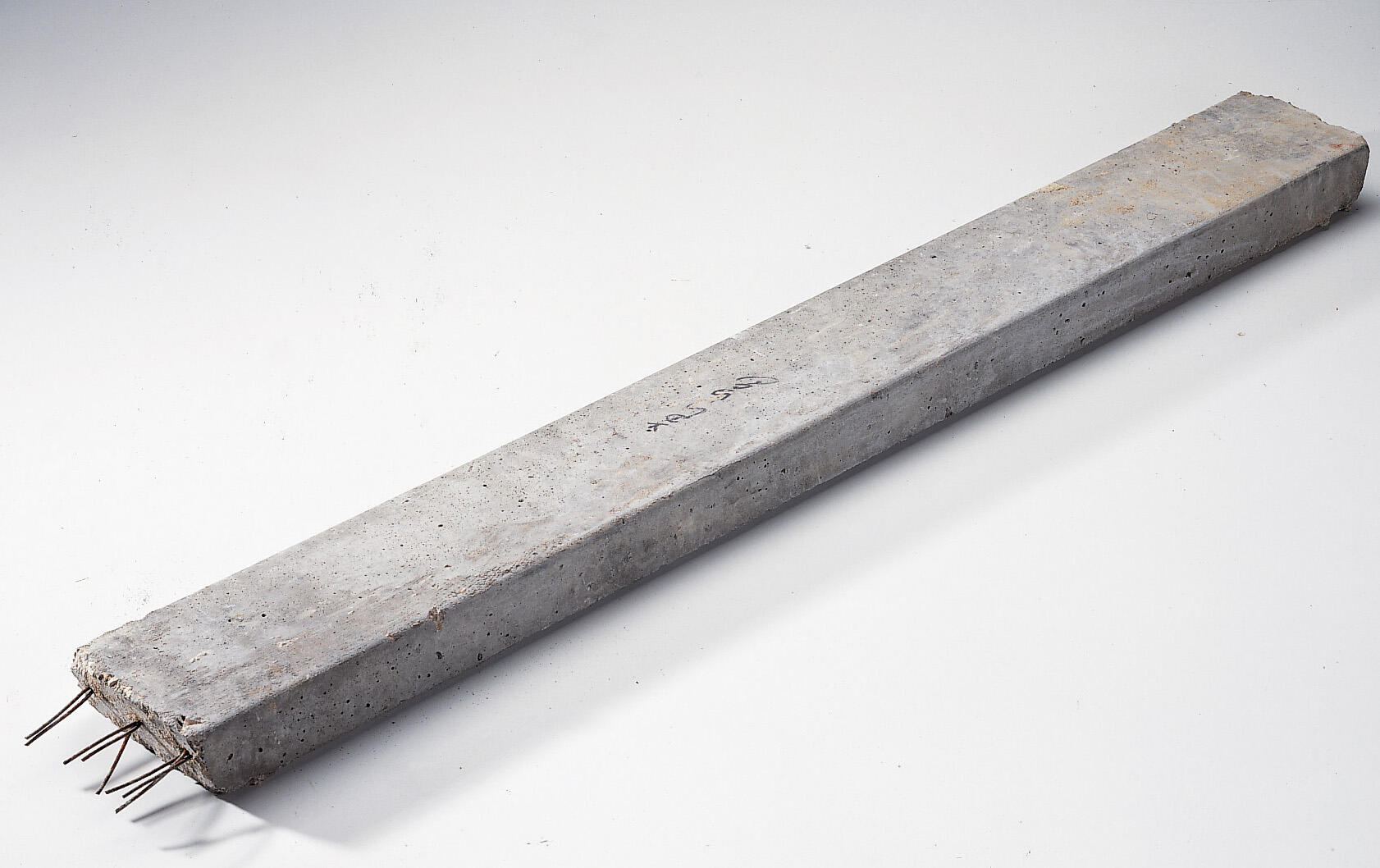 Prélinteau en béton H.5 x l.15 cm x L.1.25 m | Leroy Merlin