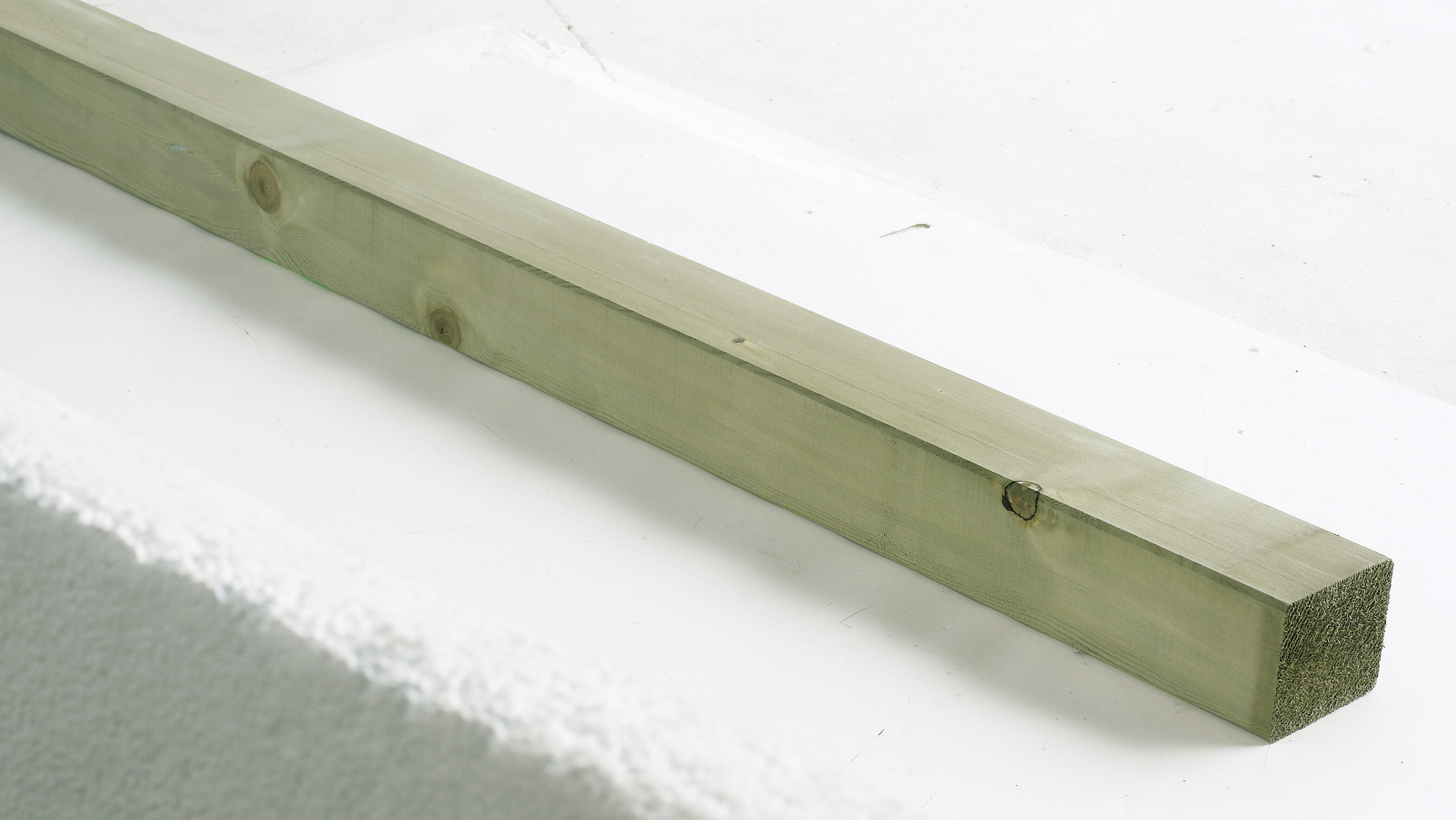 Chevron sapin (épicéa) traité et raboté, 60x70 mm, long 4 m, choix 2 ...