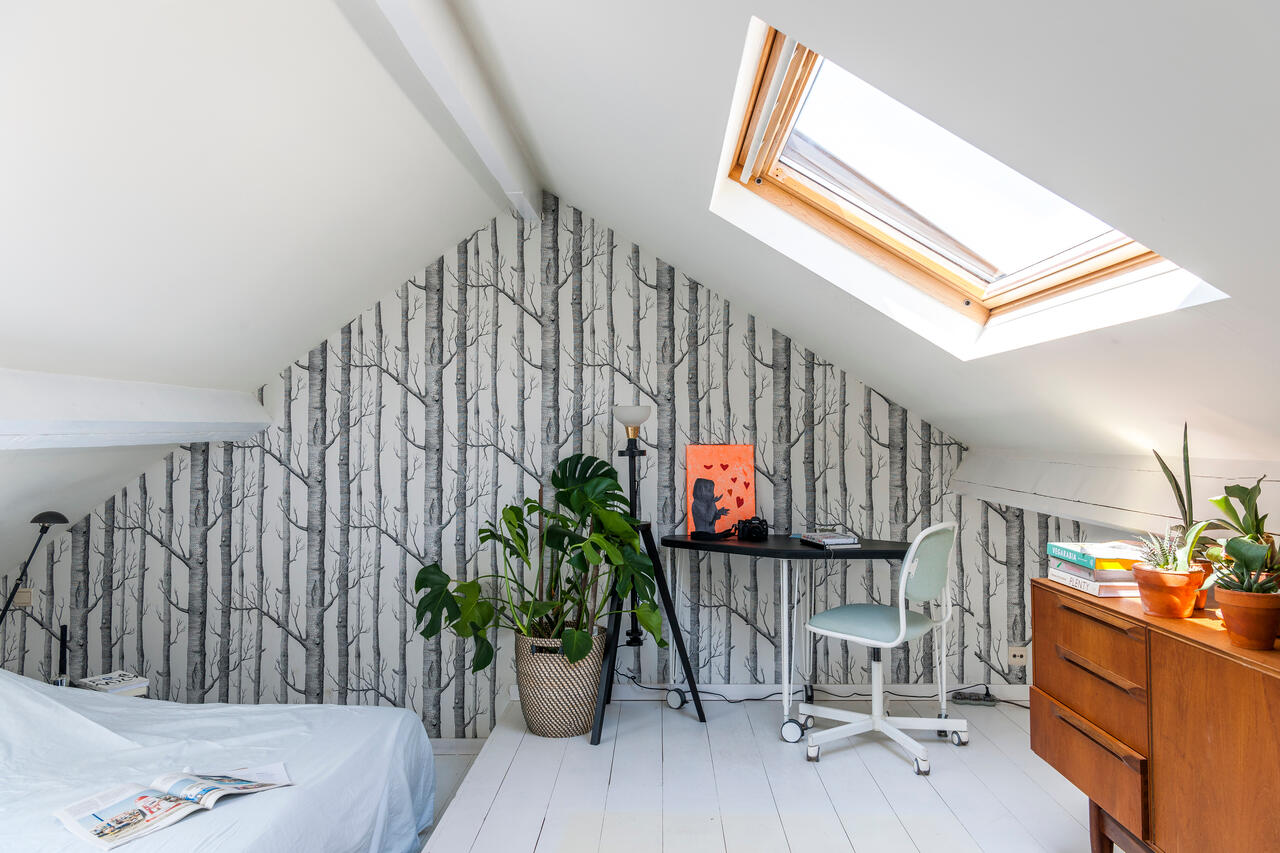 VELUX 114 x 118 Standard ClearFinish bois à rotation GGL SK06 | Leroy ...